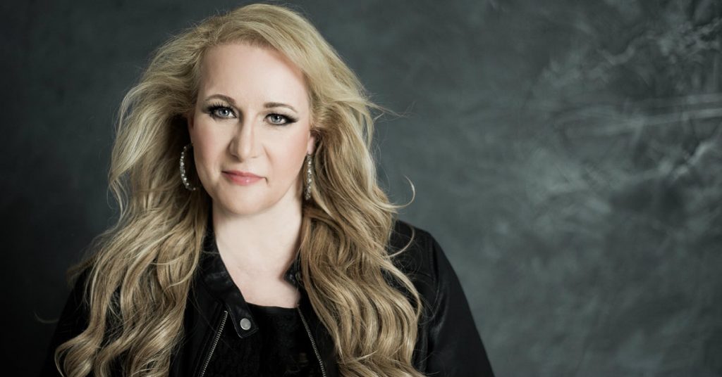 Lori Lynne Johnson Releases Heartfelt Anthemic Single "Courage"