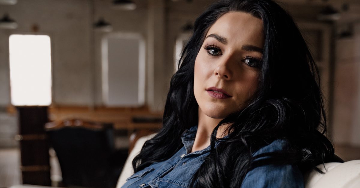 Kendra Kay Talks About Busy Year and New Single "Steady" | Front Porch