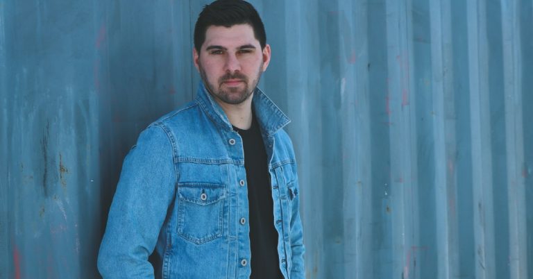 A Featured Interview With Jordan Riley: An Artist Profile