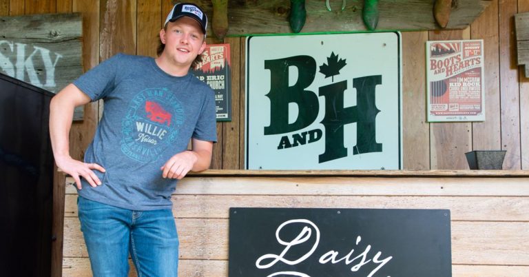 Riley Taylor Wins The 2021 Boots & Hearts Emerging Artist Showcase