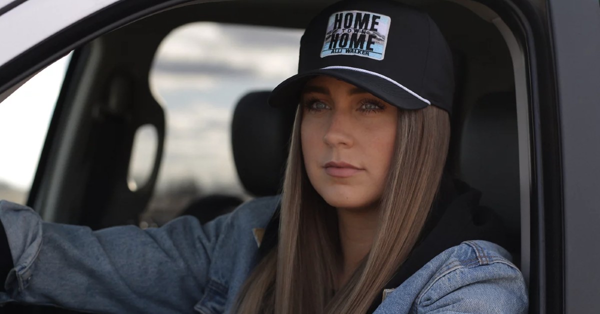 Alli Walker Feels Right At Home In "Home Town Home"