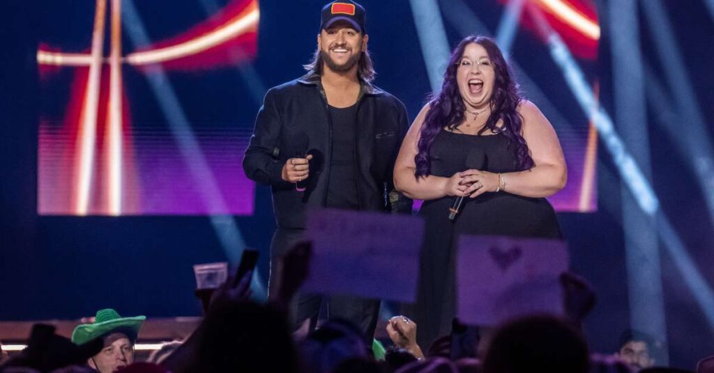 Thomas Rhett and MacKenzie Porter Host 2024 CCMA Awards